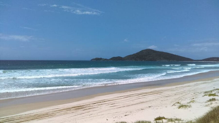 Visit Hat Head Beach New South Wales